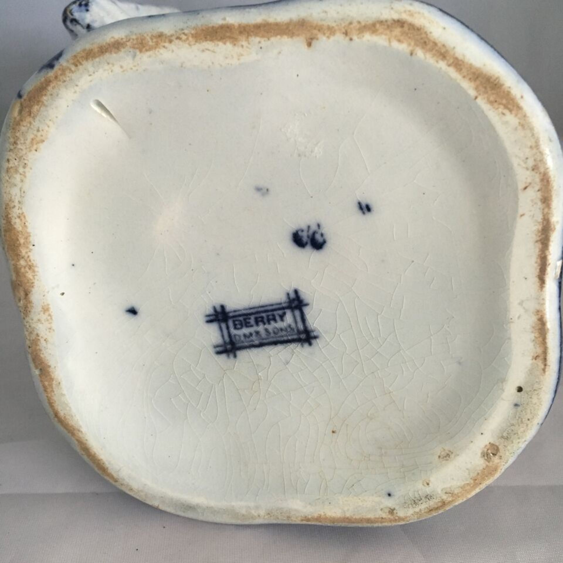 ANTIQUE D.M. & SONS (DAVID METHVEN) LINKS SCOTTISH POTTERY JUG. "BERRY ...