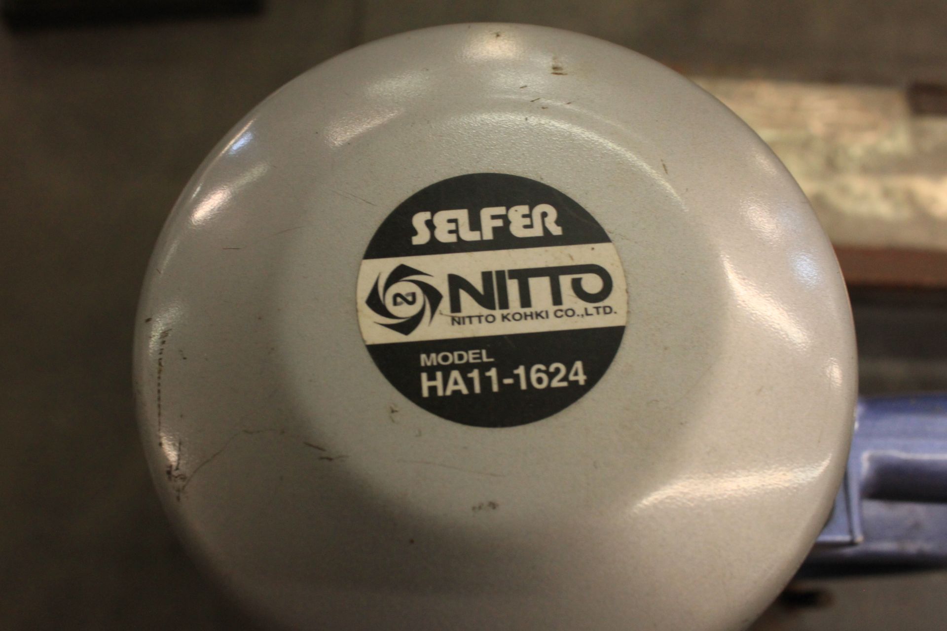 Selfer 49 Ton Portable Hydraulic Punch, 4-1/2" Throat, Model HA11-1624 ...