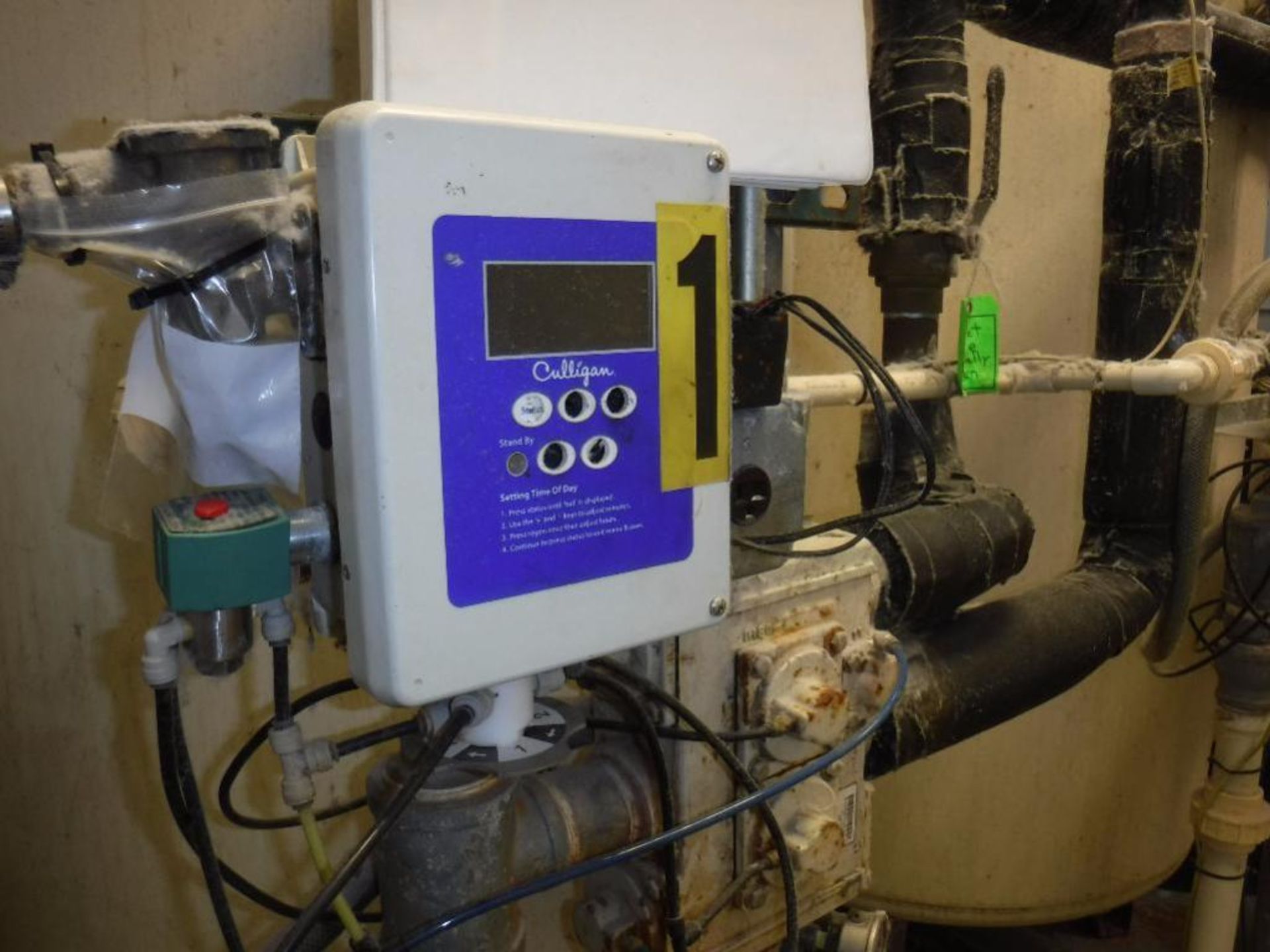 Culligan Water Softner System with (2) Steel Tanks and Salt Tank