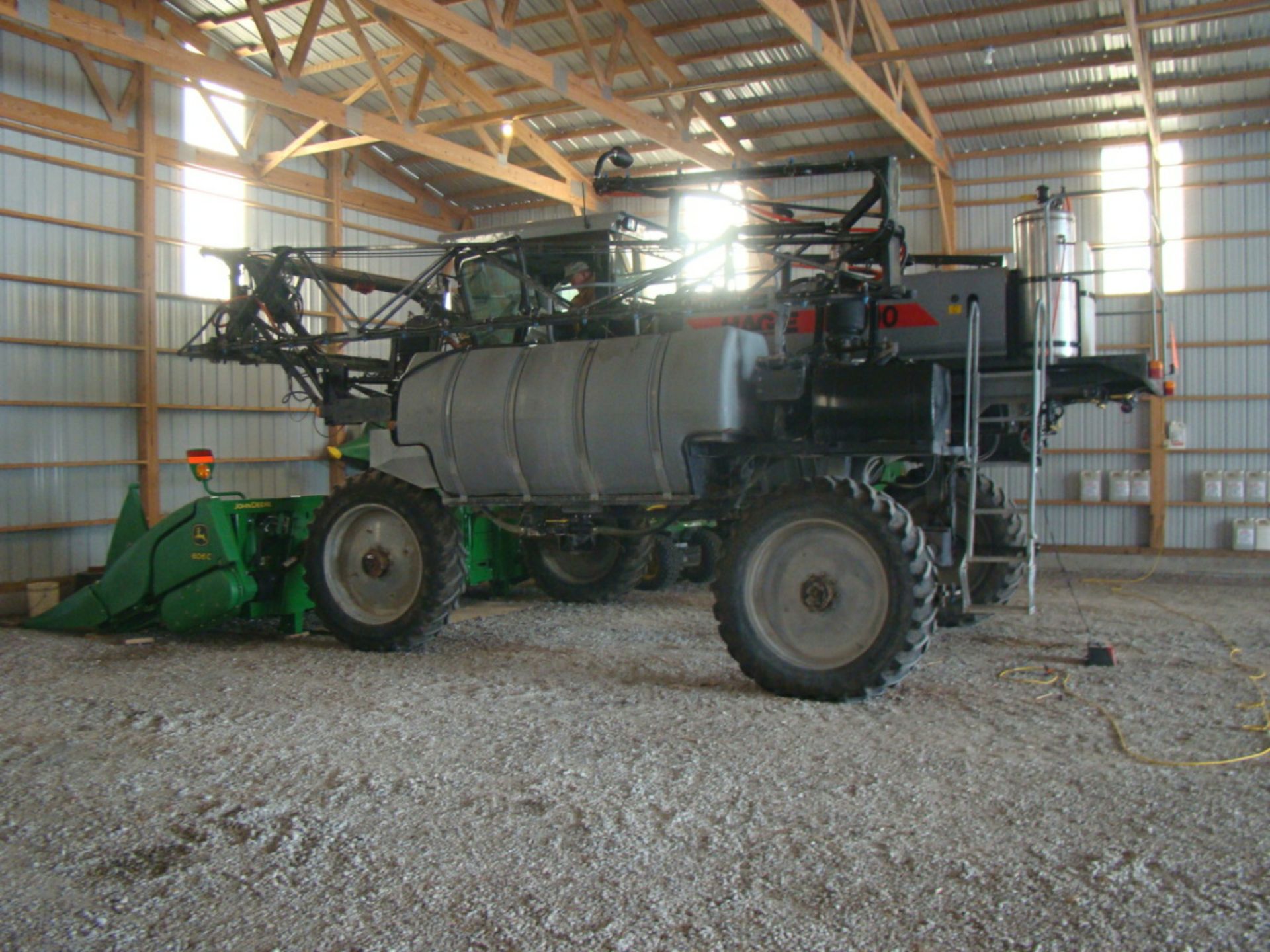 1998 Hagie 2100 high clearance sprayer, 4x4, 1,574 hrs, serial ...