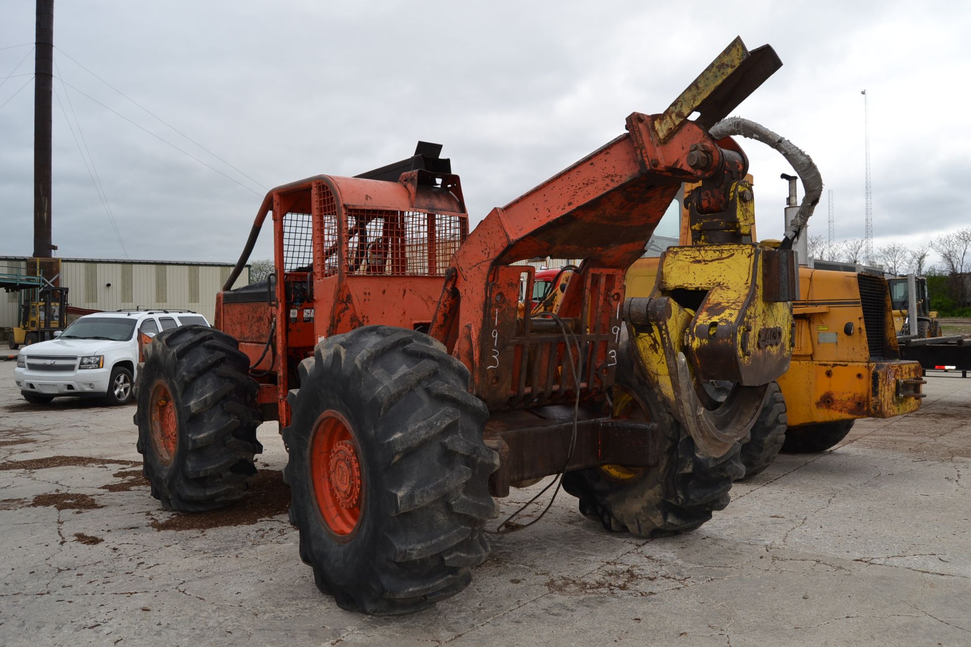1992 TIMBERJACK 240 GRAPPLE SKIDDER W/CUMMINS ENGINE; W/POWER SHIFT ...