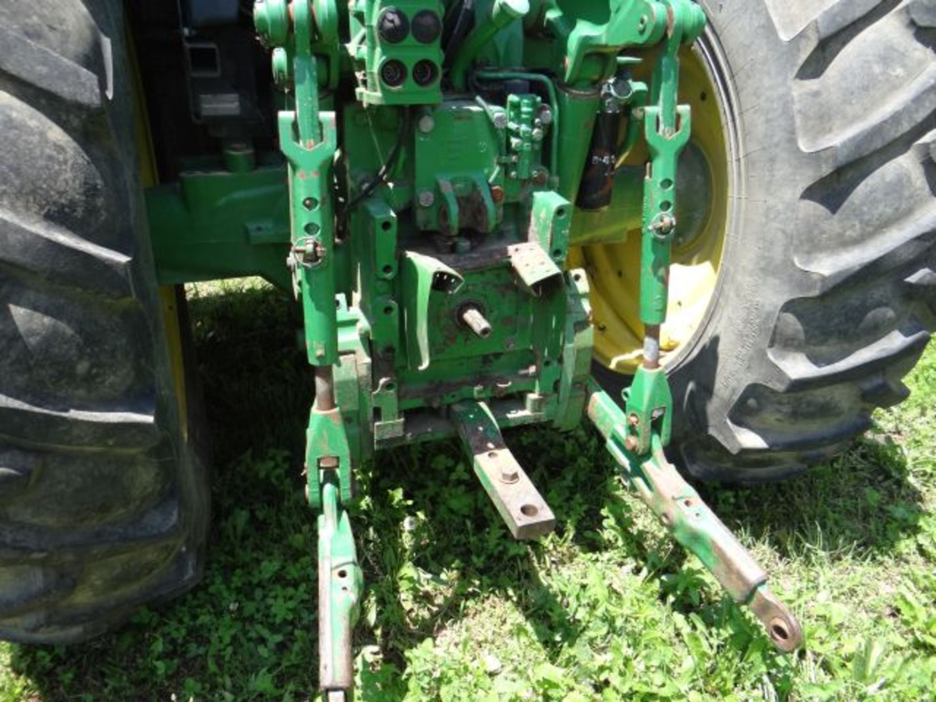 JD 7400 Tractor, 1996 6208 hrs, MFWD, Diesel, 3pt, 3 SCVs, Dual PTO, No ...
