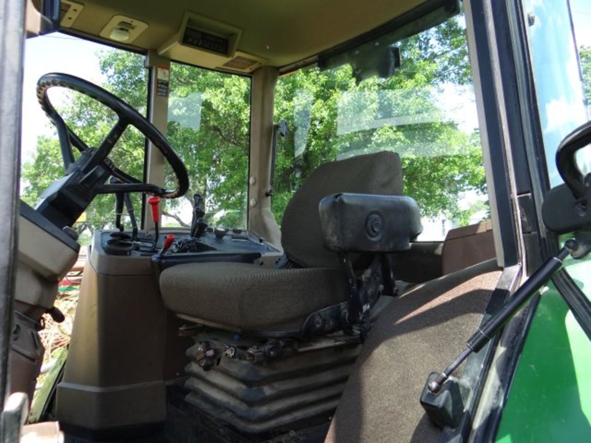 JD 7400 Tractor, 1996 6208 hrs, MFWD, Diesel, 3pt, 3 SCVs, Dual PTO, No ...