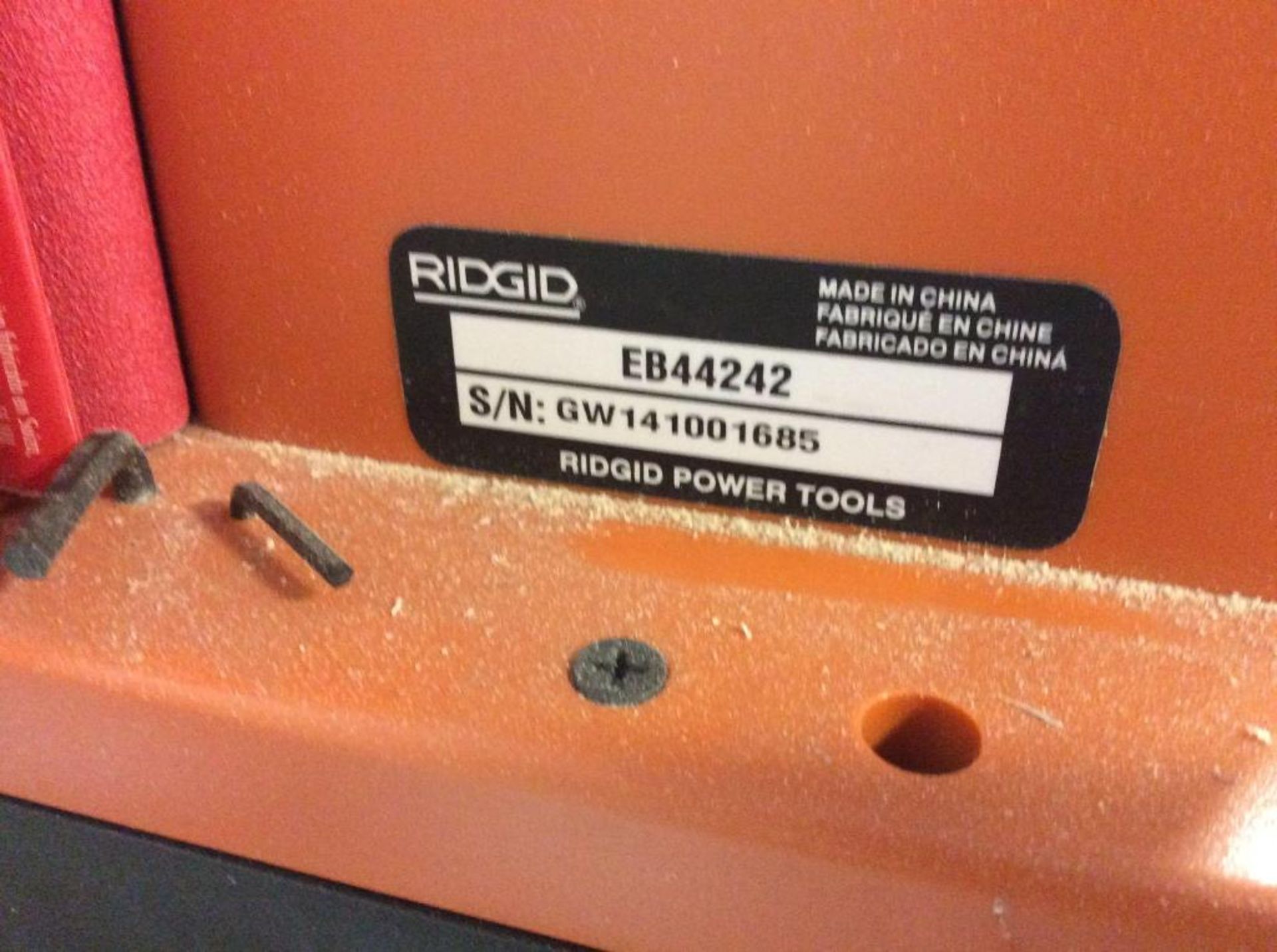 Ridgid 4" x 10" bench top belt sander with table, mn EB44242