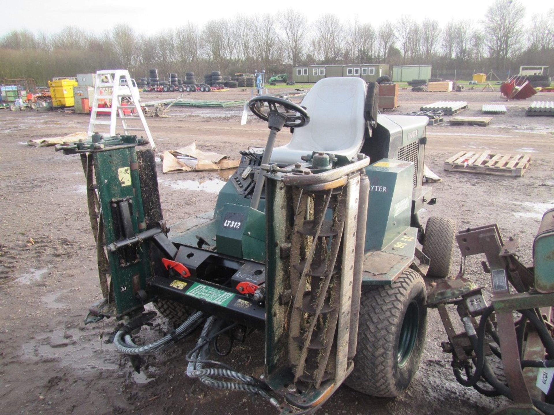 Hayter Beaver LT312 Cylinder Ride on Mower