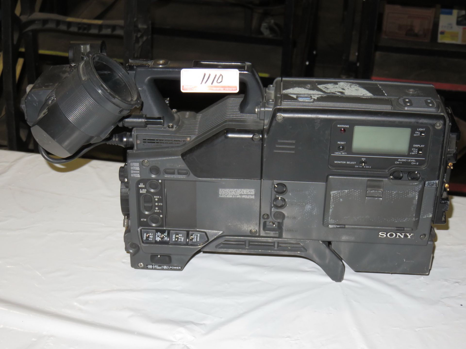 SONY D35 WS CAMERA W/ VIEW FINDER & SONY PVV3 BETACAM RECORDER S/N 10296