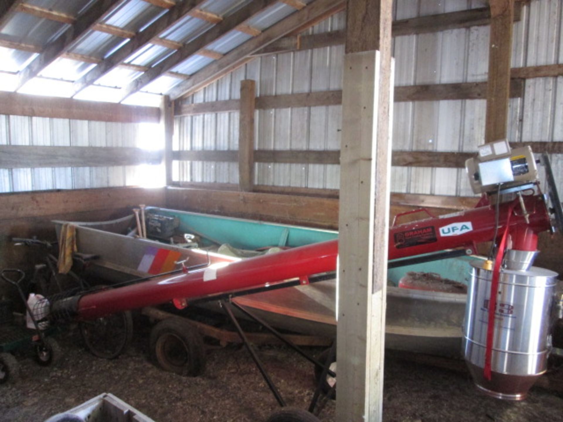 Graham seed treater w/ G3 applicator, 7"x12' auger, 1-1/2 hp elec, Chem ...