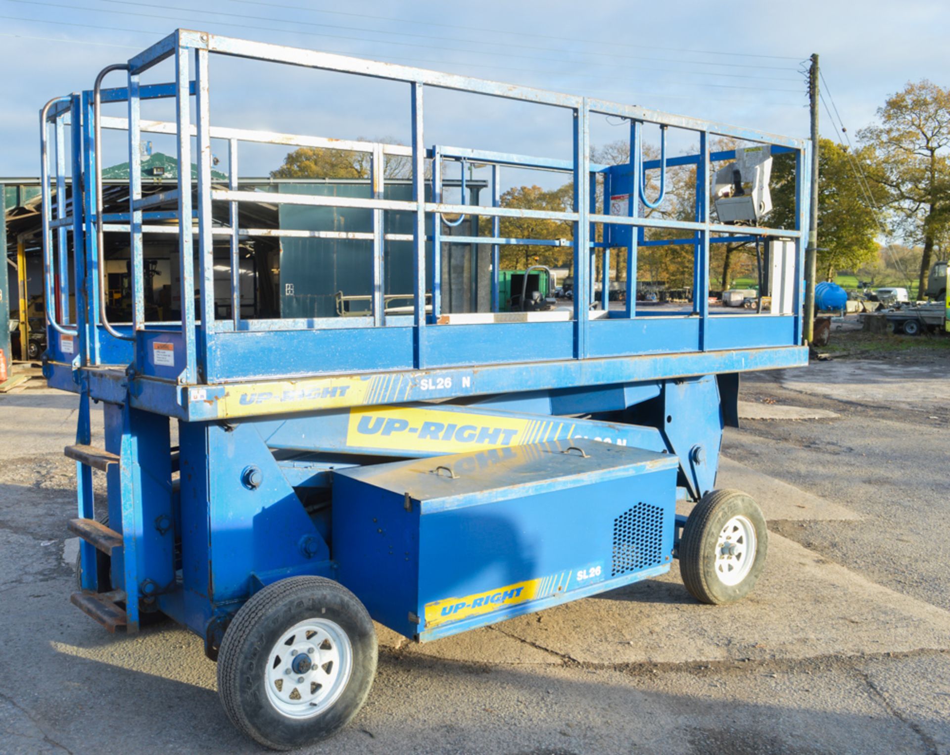 Upright SL26N 26ft battery electric scissor lift access platform S/N: 10906