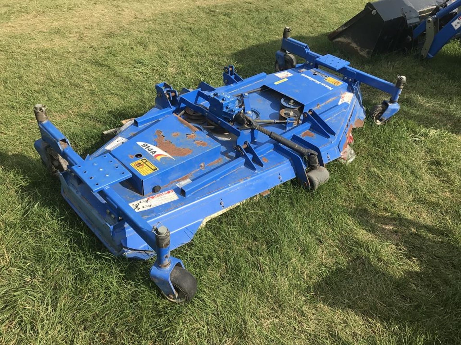 MODEL 914A- 84" NEW HOLLAND MID MOUNT MOWER