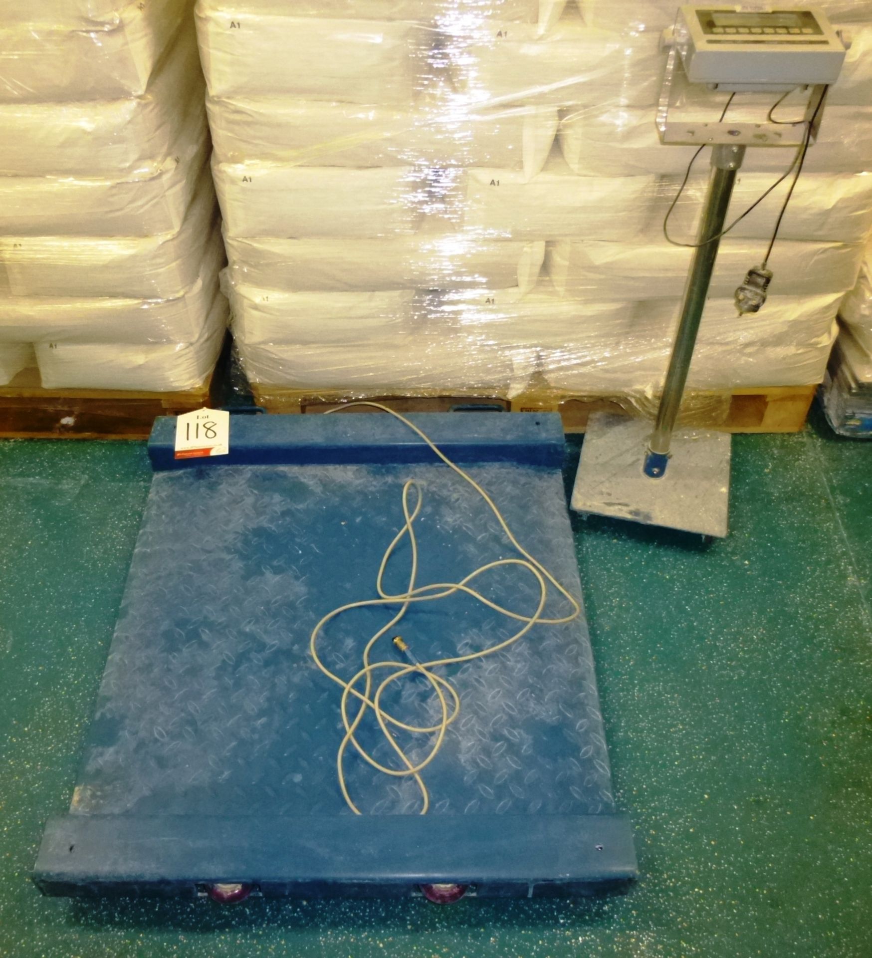 Platform Weighing Scales w/ Readout Model: LP7510B