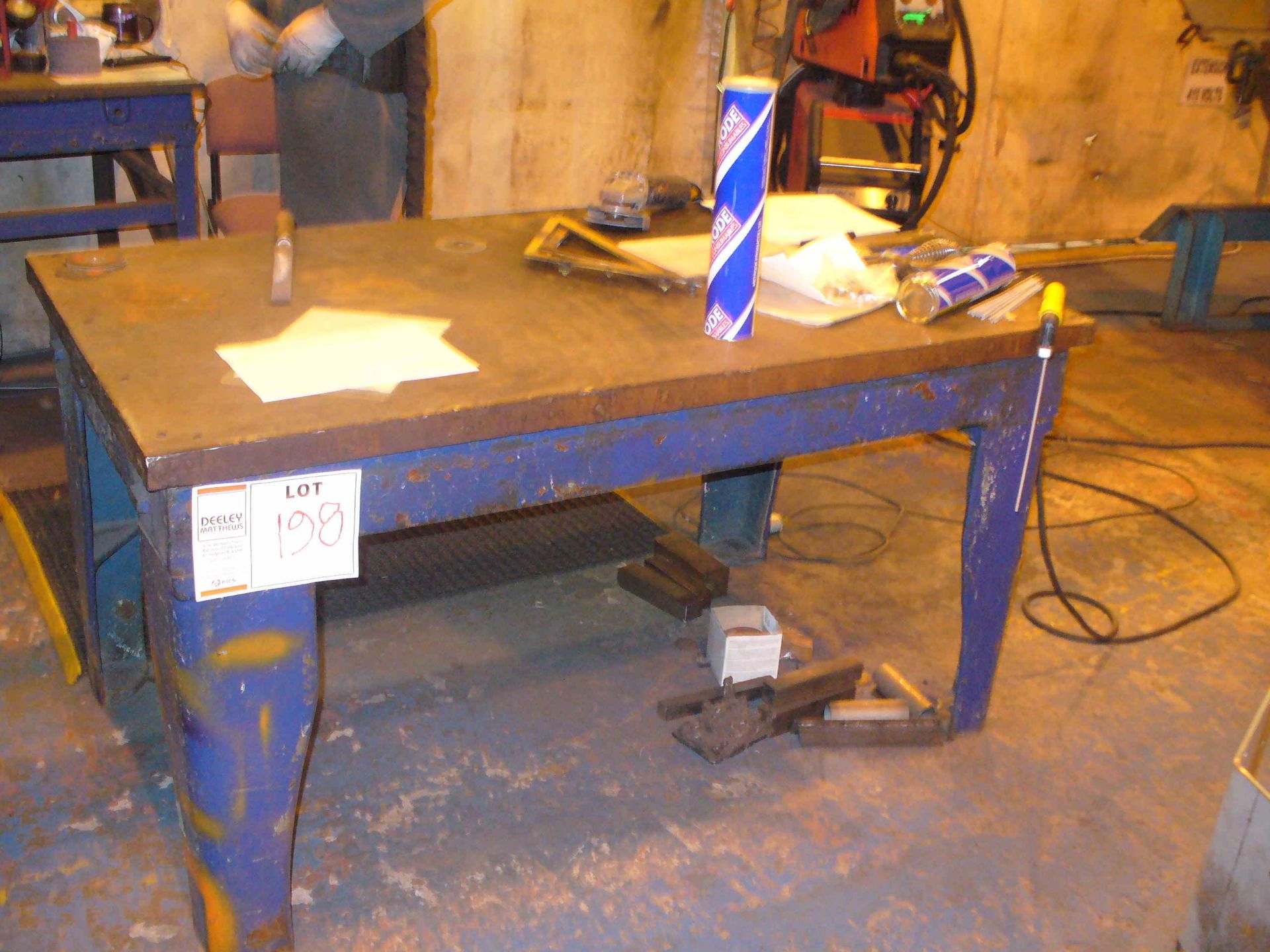cast iron Heavy duty FABRICATION TABLE/marking out table