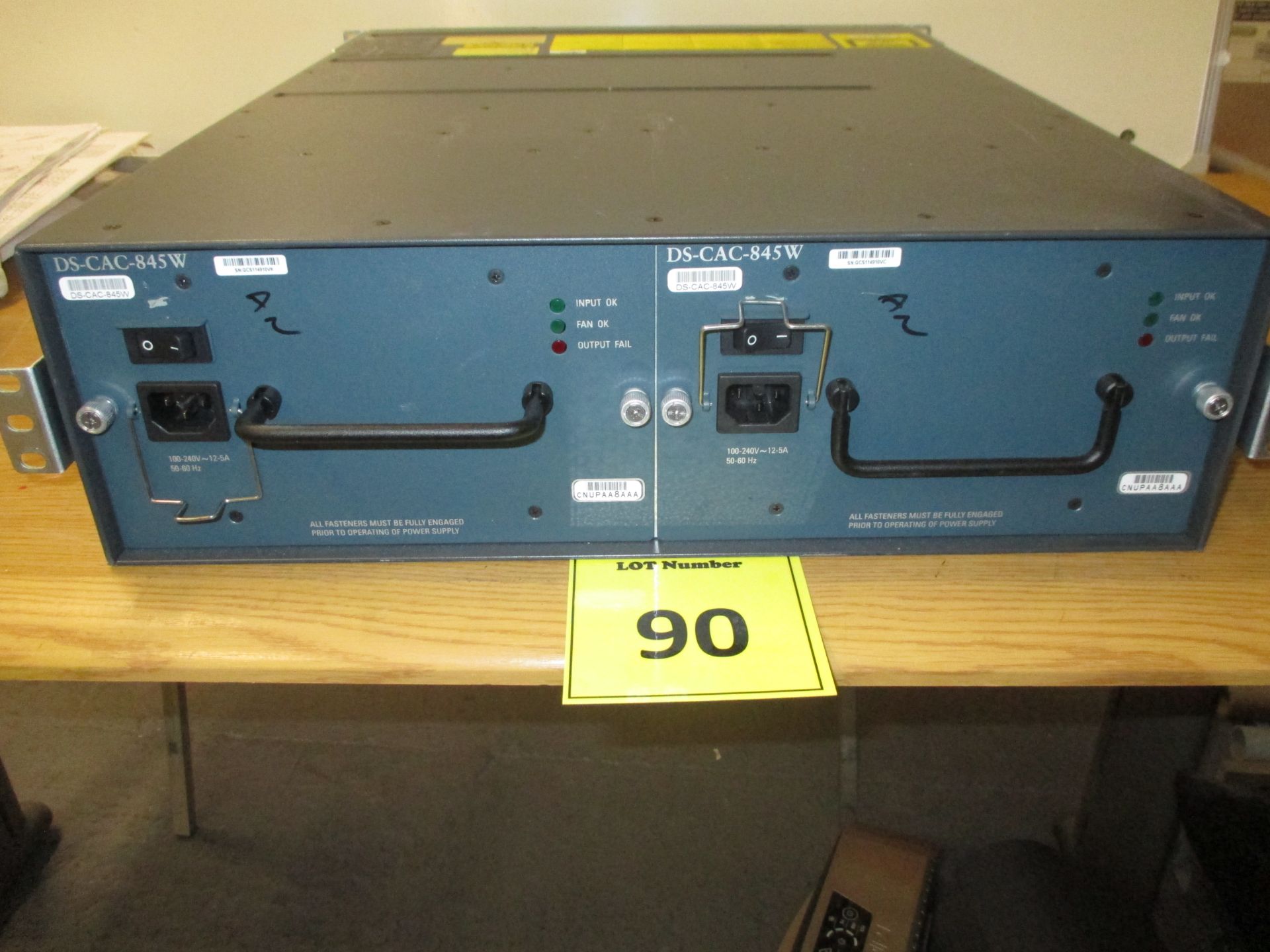 CISCO MDS 9222i WITH GIGABIT ETHERNET AND DS-X9148 1/2/4 Gbps 48 PORT ...