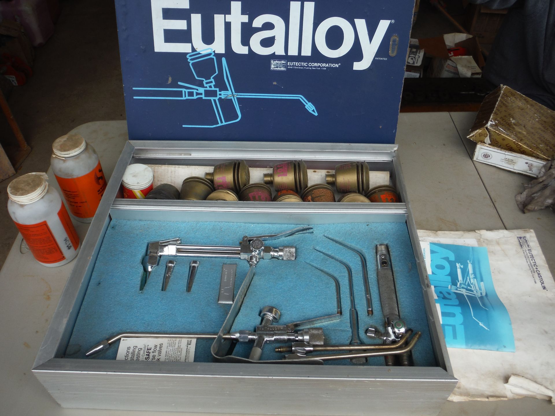 Eutalloy Eutectic welding/alloy set w 2 bottles of hard facing alloy