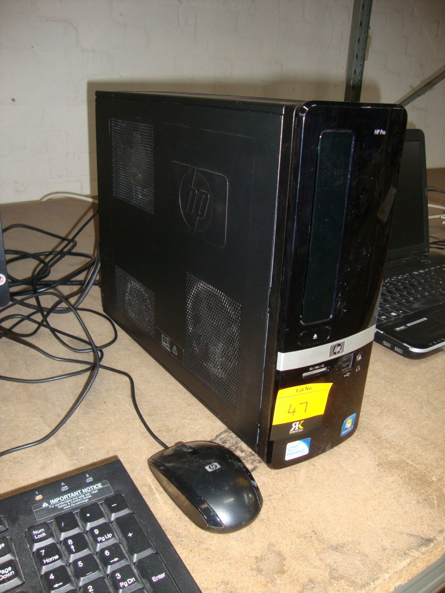 HP Pro Pentium desktop computer model 3120SFF with Intel Pentium dual ...