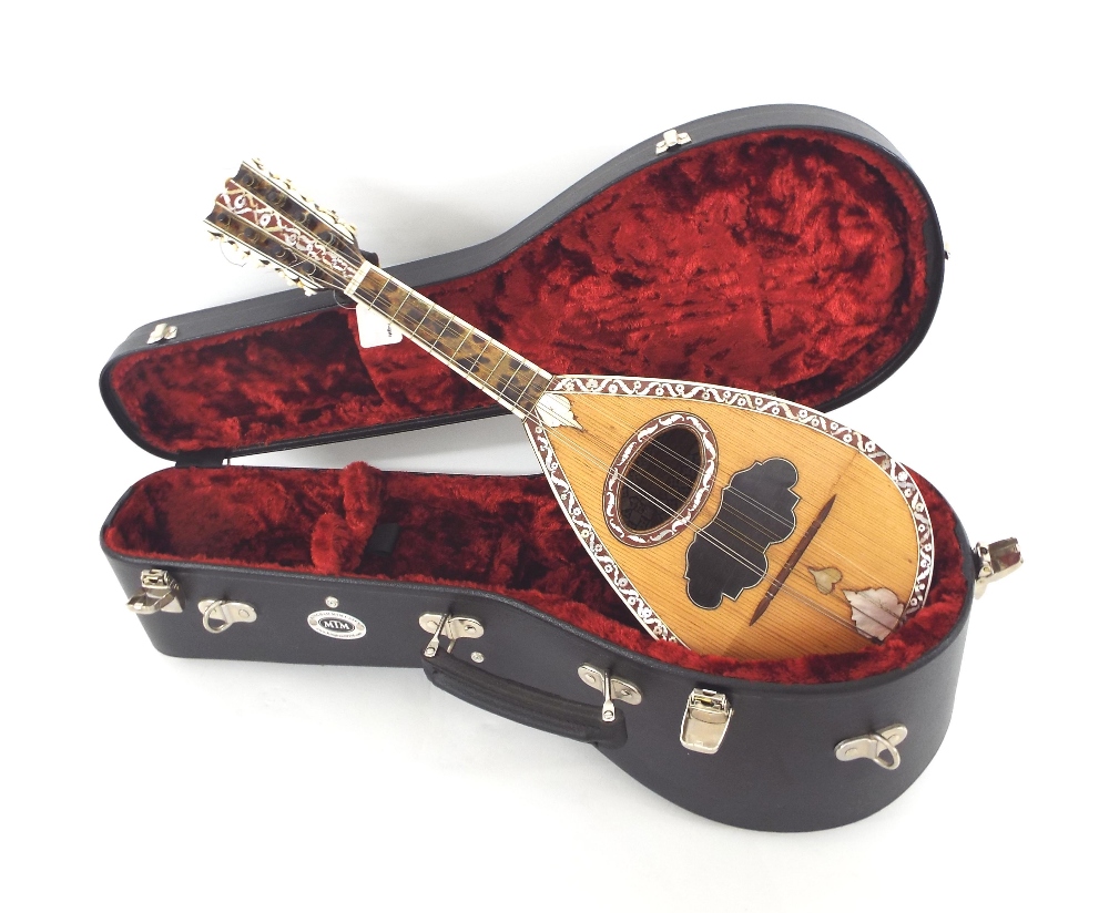 18th century Neapolitan bowl back mandolin labelled Gajetanus Vinaccia ...