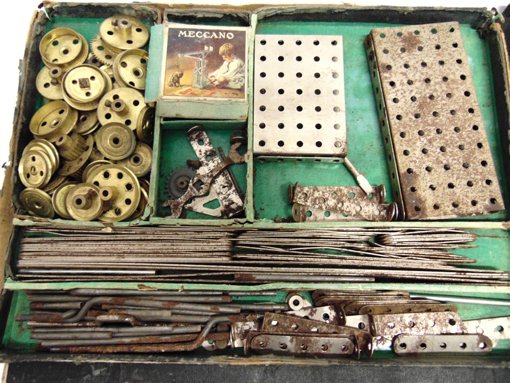 TWO EARLY MECCANO 'ENGINEERING FOR BOYS' SETS comprising a No.3 and a ...