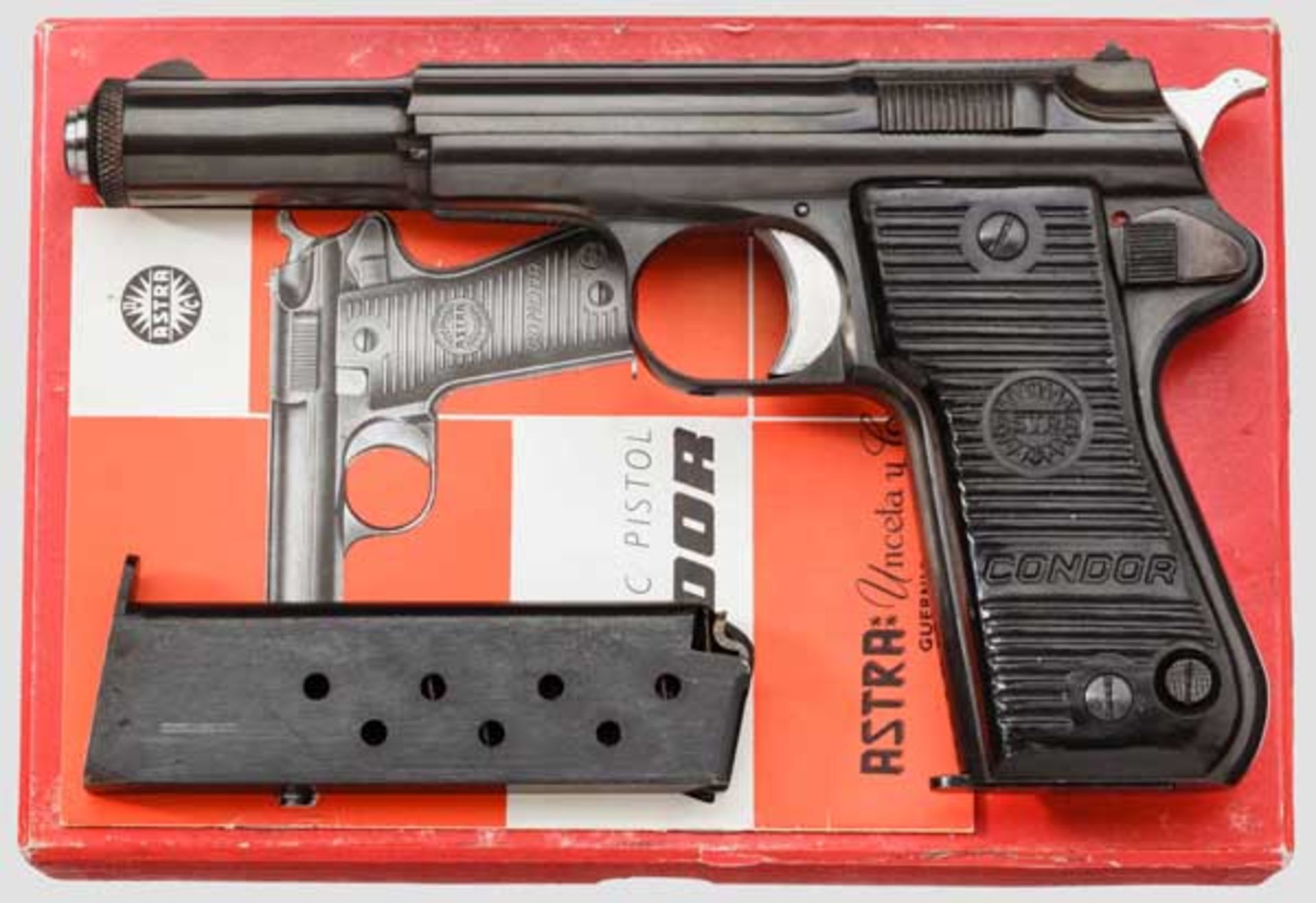 Astra Mod. 800 "Condor", im Karton Kal. 9 mm Para, Nr. 824857. Blanker ...