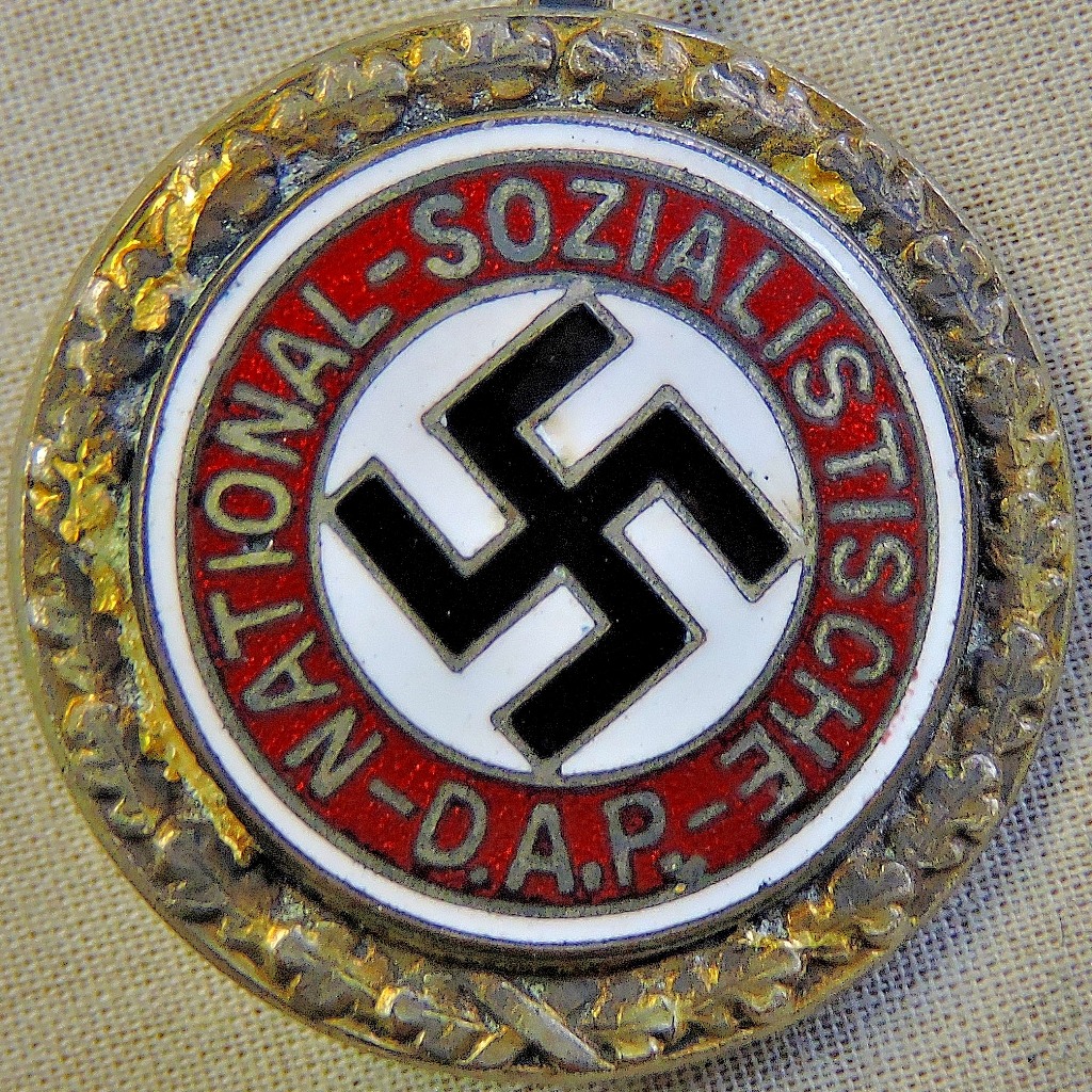 German WWII Nazi Party badge, numbered 30658, makers mark: Deschler ...