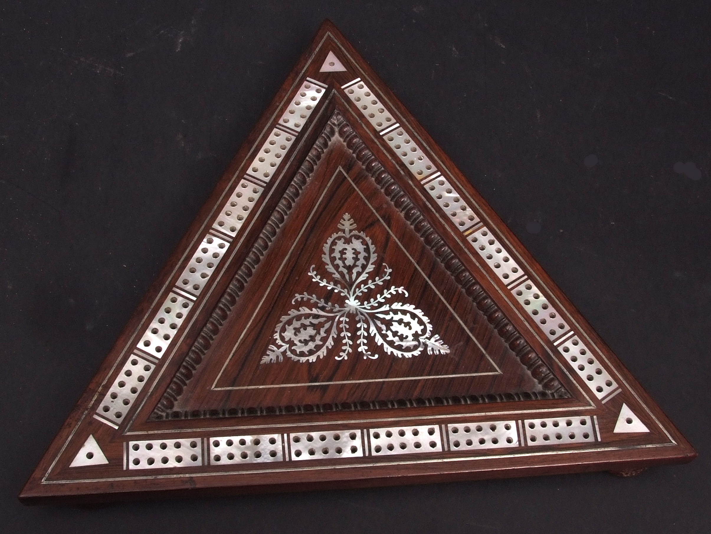 Late Regency mother of pearl inlaid and mounted triangular cribbage ...