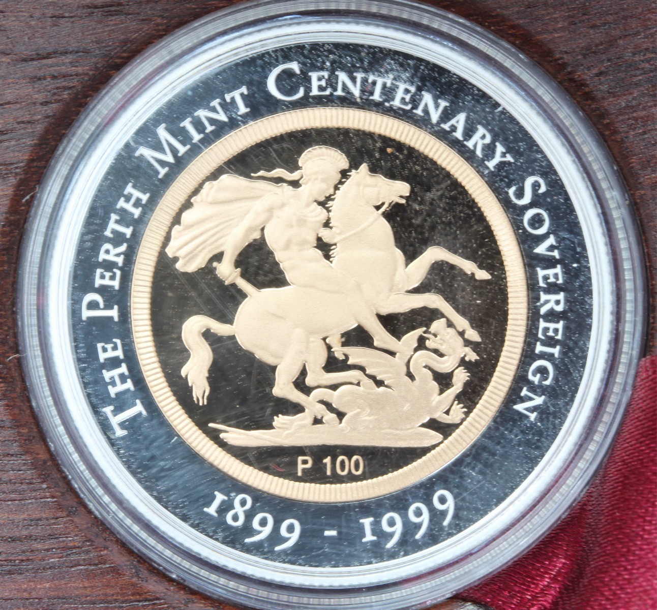 The Perth mint centenary sovereign proof issue from 1999, 22ct gold ...