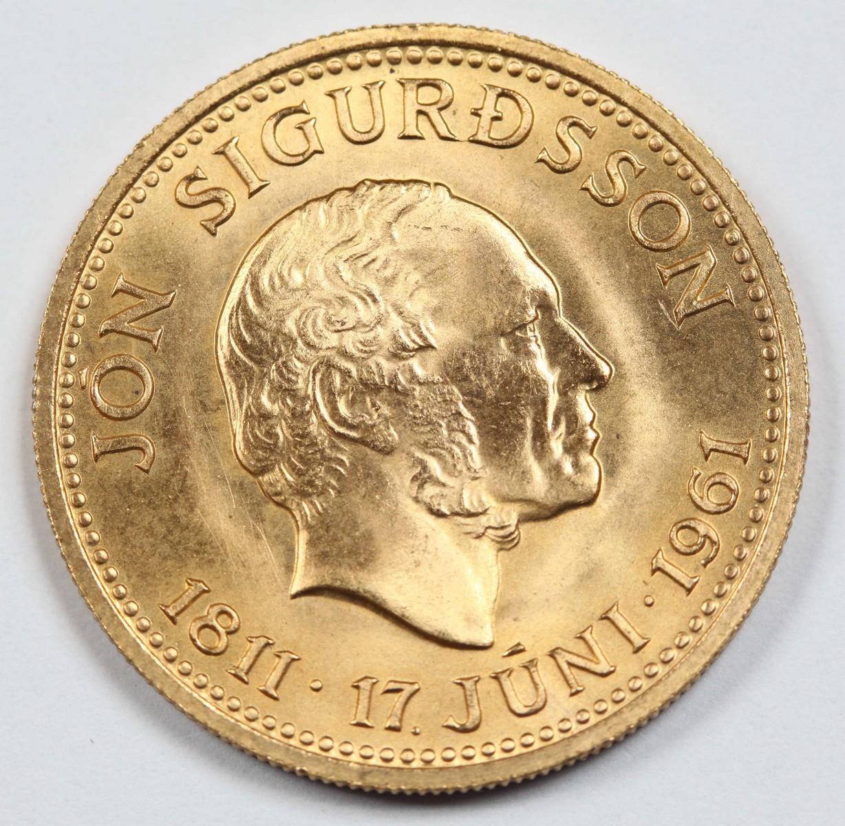 An Icelandic 500 Krona gold coin, the obverse inscribed "Jon Sigurdsson ...