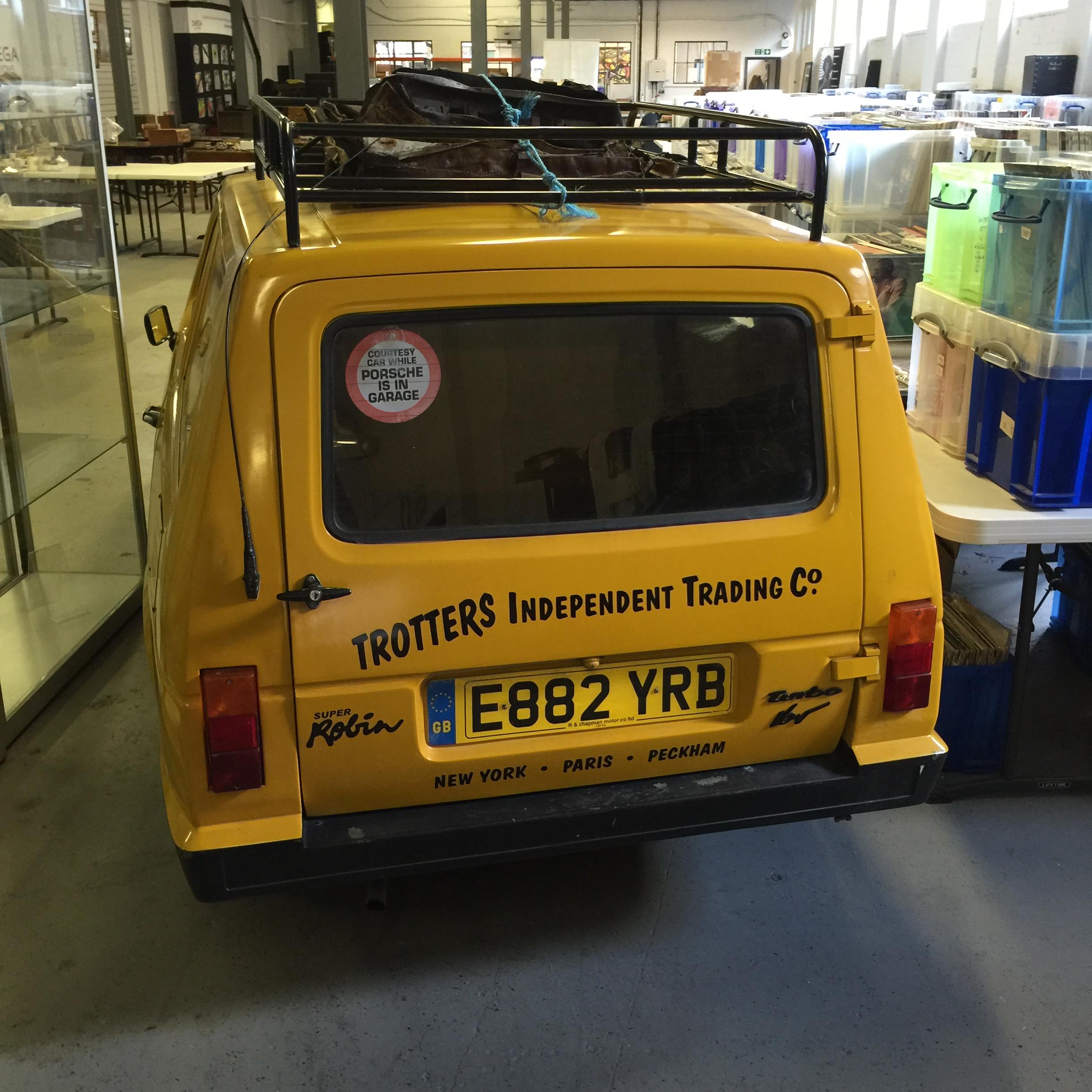ROBIN RELIANT "DEL BOY VAN" - a 1987 Robin Reliant 3 wheeler (848cc) in ...