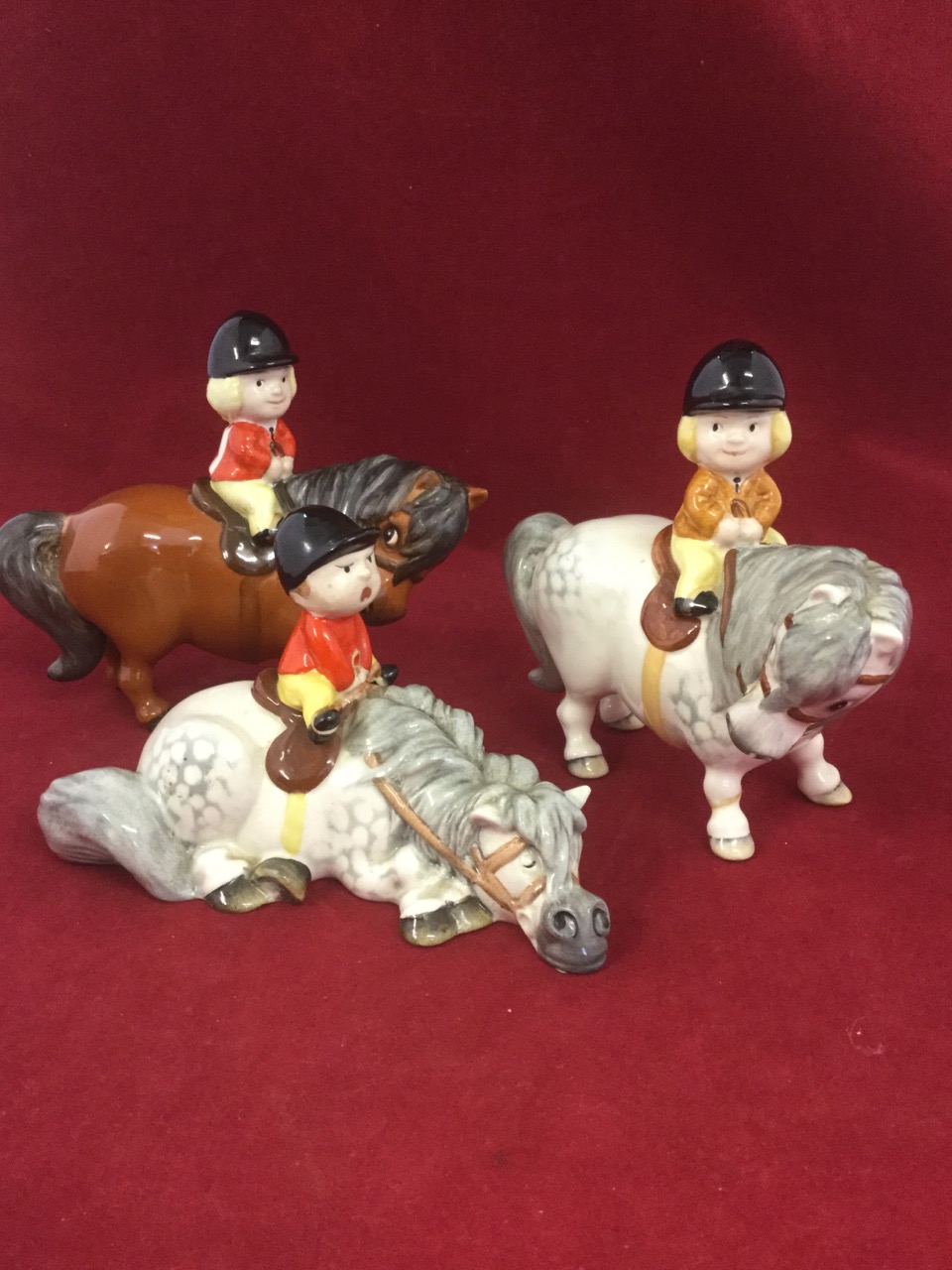 A set of three Beswick Norman Thelwell figurines, amusingly modelled ...