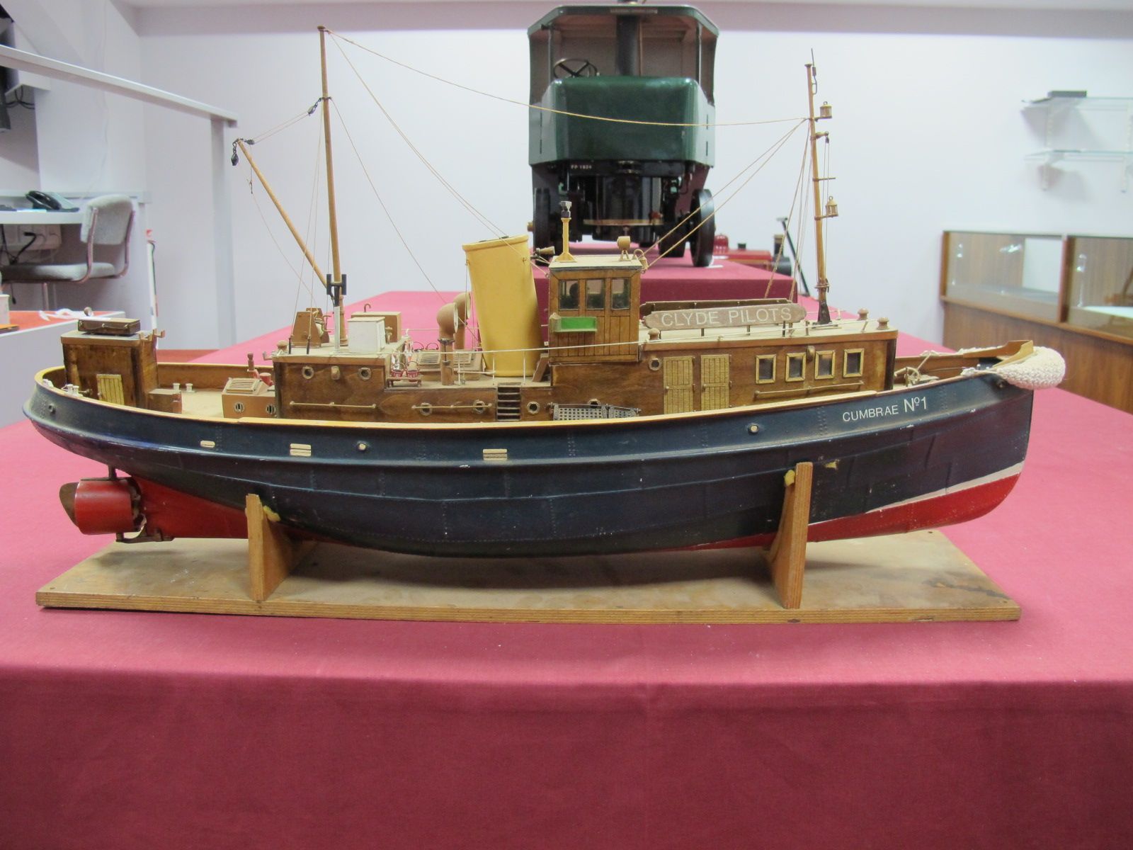 A Kit Built Model of a Clyde Pilots Boat, fibreglass hull with wooden ...