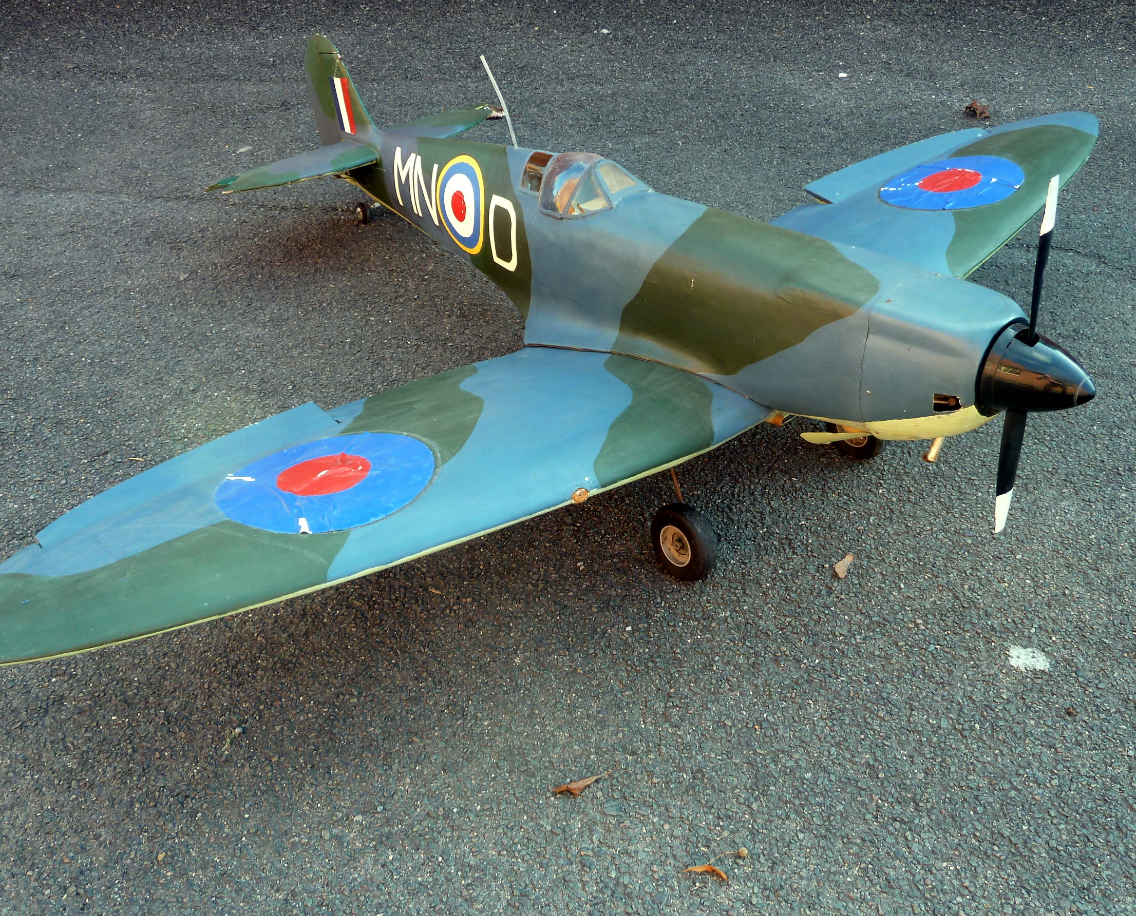 Radio controlled model Spitfire approximately 63" wingspan complete ...