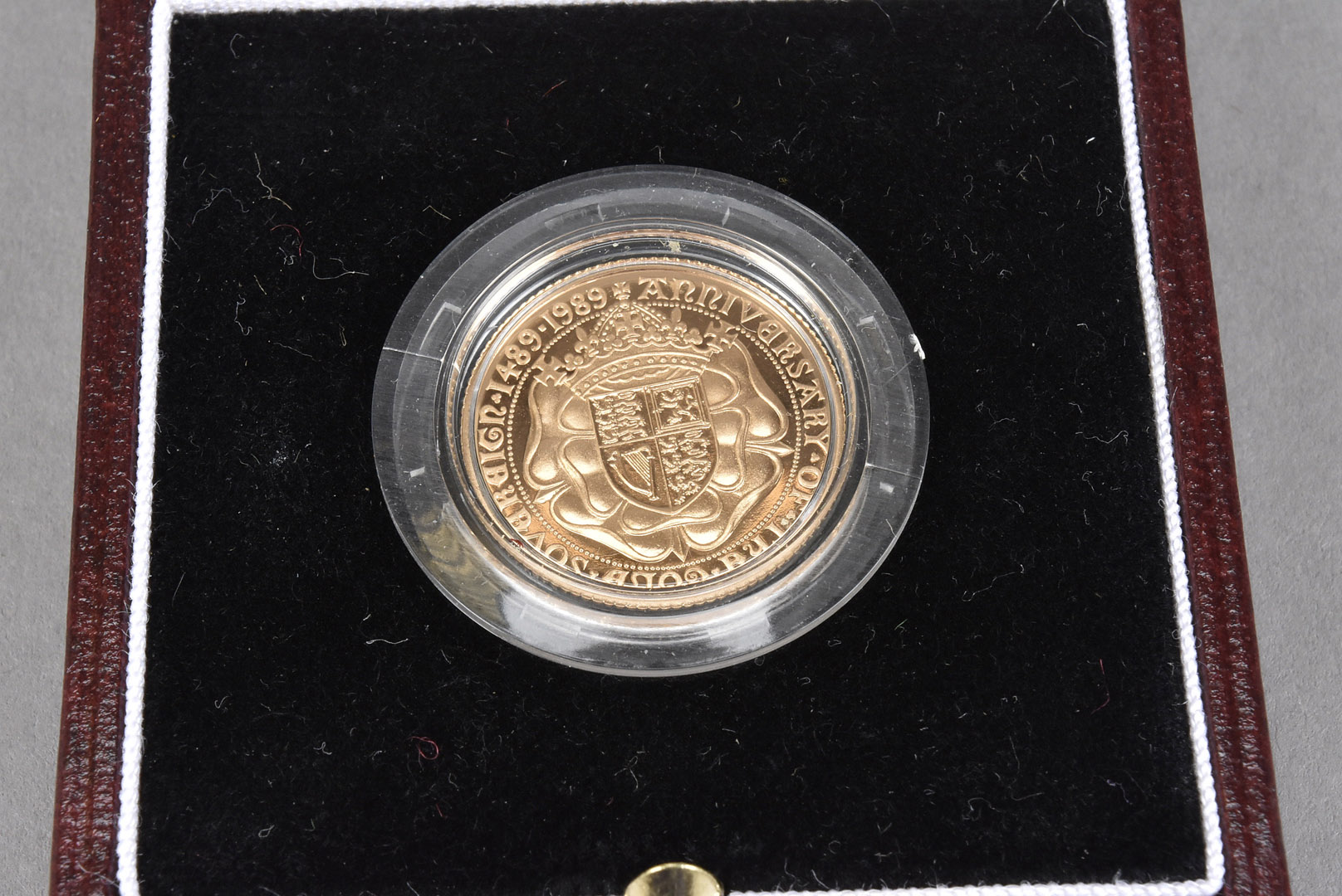 A Royal Mint 500th anniversary of the First Gold Sovereign full proof ...