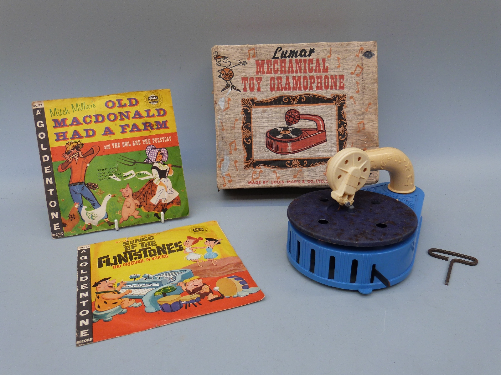 Louis Marx & Co Lumar Mechanical Toy Gramophone and records, in ...