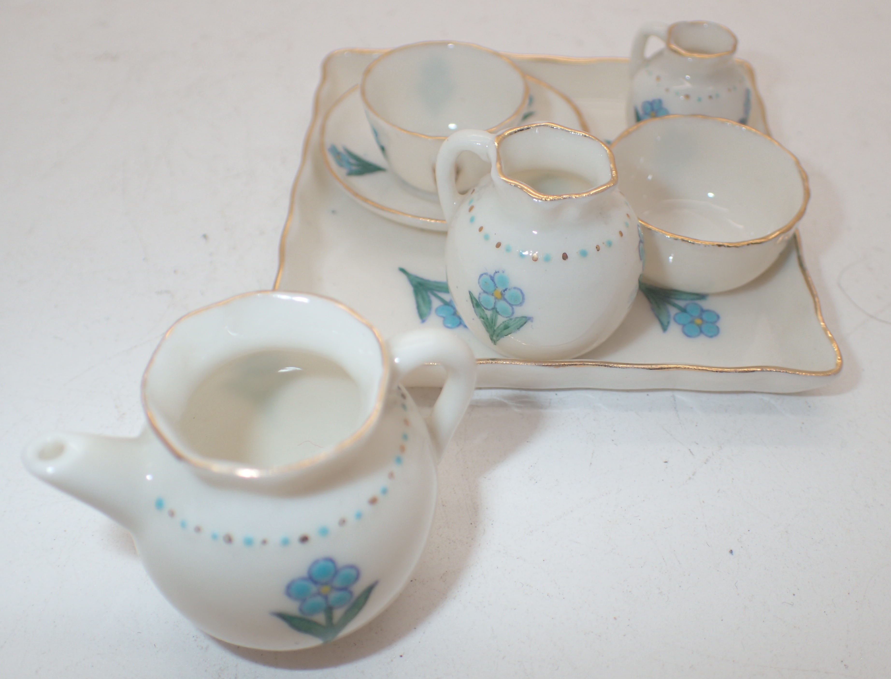 Miniature Goss eight piece tea set