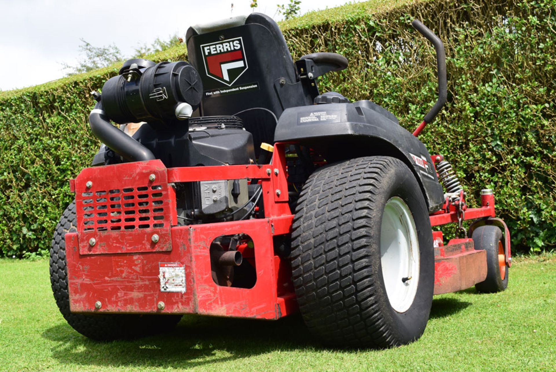 Ferris IS1000Z Ride On Rotary Mower Zero Turn åÊ Hours 1272 Width Of ...