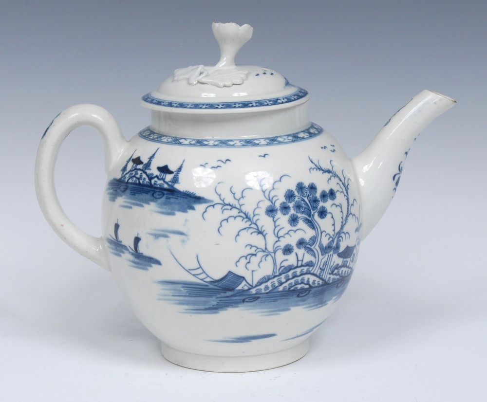 A Worcester Rock Strata Island pattern globular teapot and cover ...