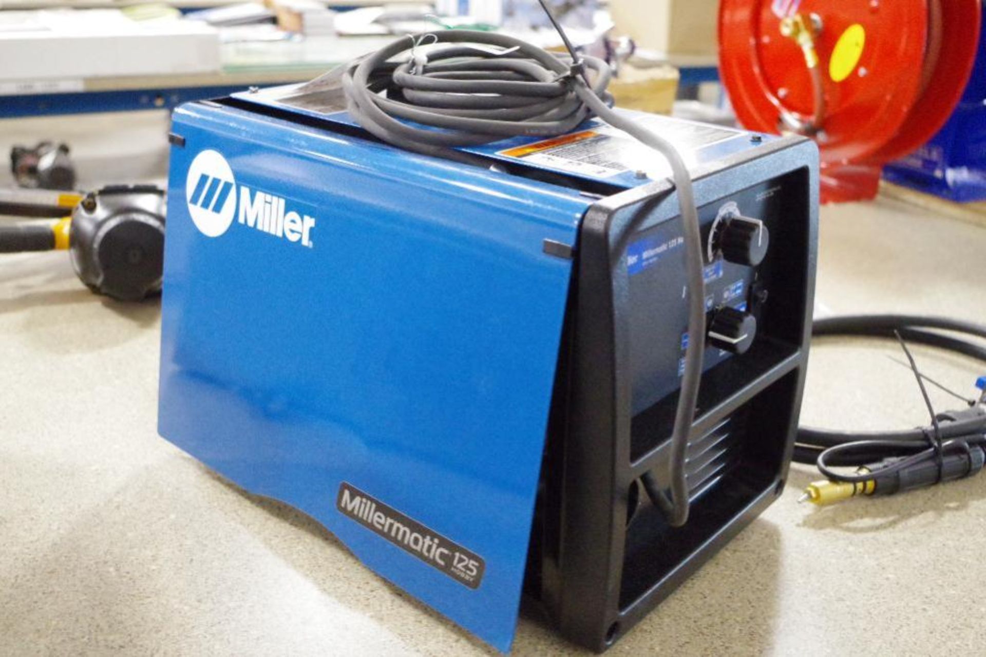 MILLERMATIC 125 Hobby 115V 20A MIG Welder: Includes welder, power cord ...