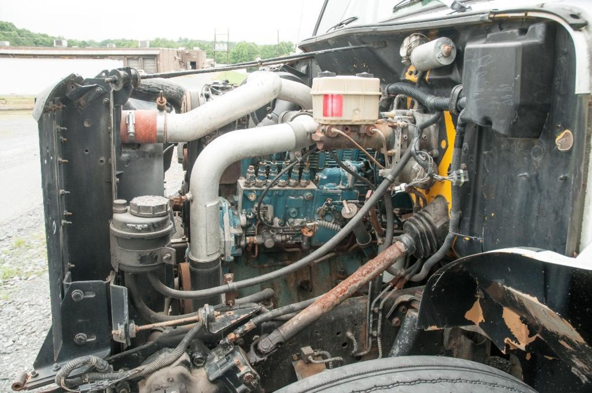 Navistar International Box Truck Mdl 4900 4x2, 254"WB, VIN ...