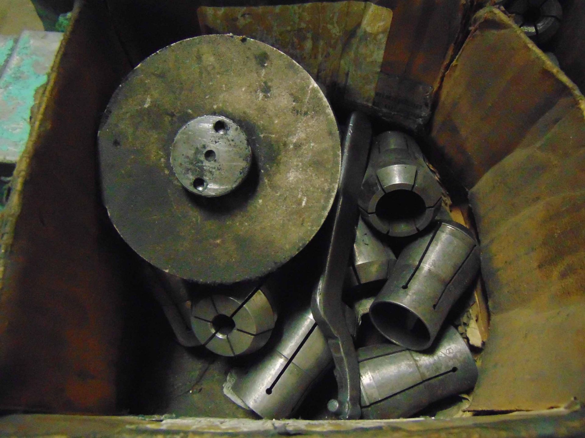 TOOL AND CUTTER GRINDER, CINCINNATI MONOSET, assorted collets, cams ...