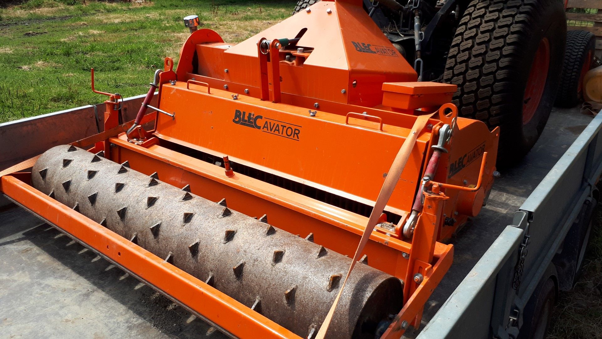 * Blec BV130 BlecAvator Stone Burier * A 2017(?) Blec BlecAvator BV130 ...