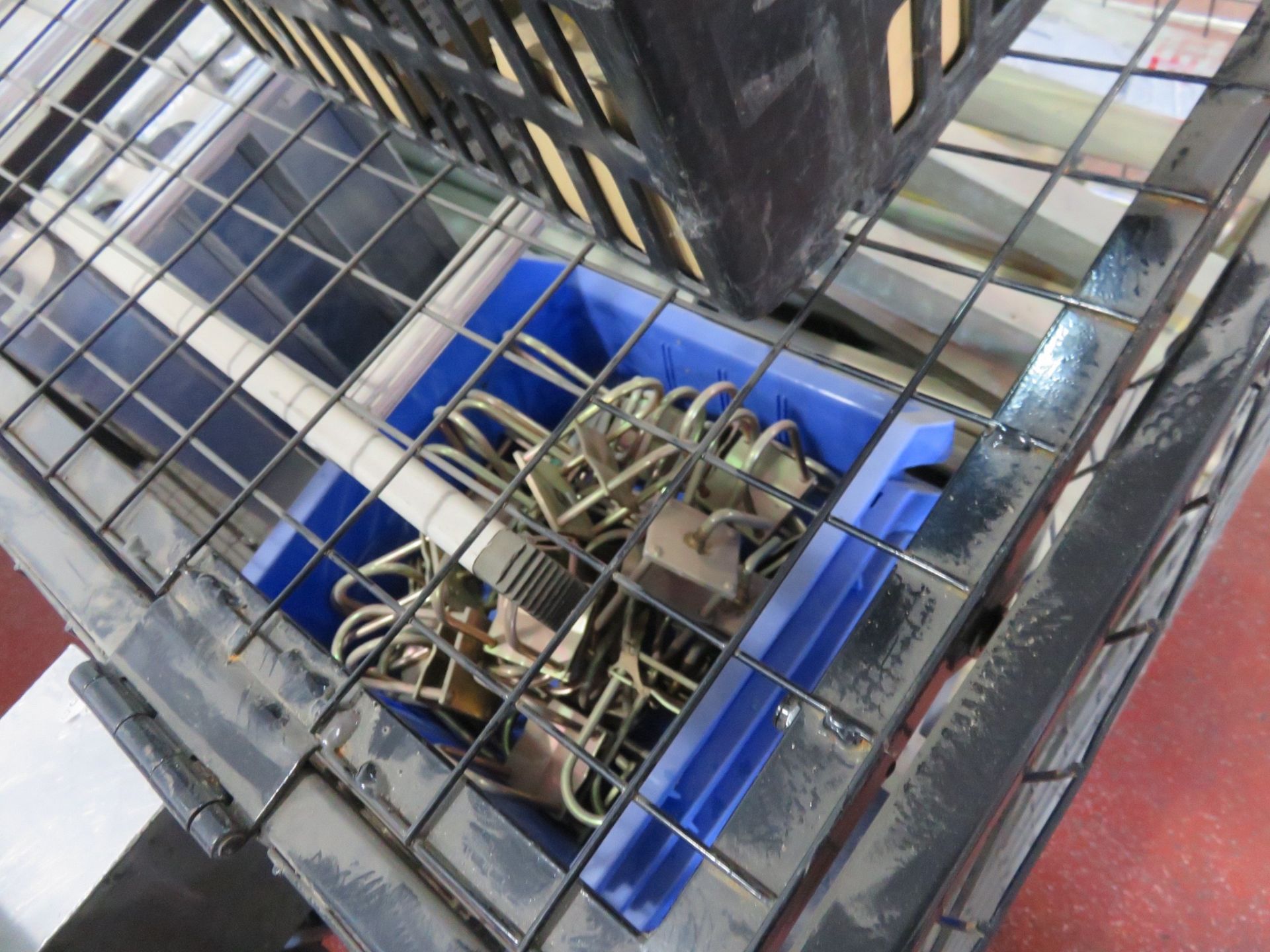 Lobo Systems tower gantry in its own container, mobile. brand new. Lift ...