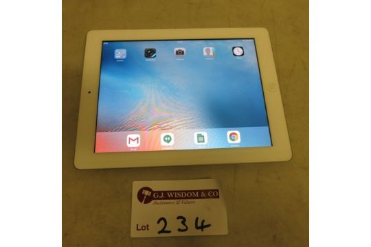 Apple iPad Model A1395, 16GB with Charger