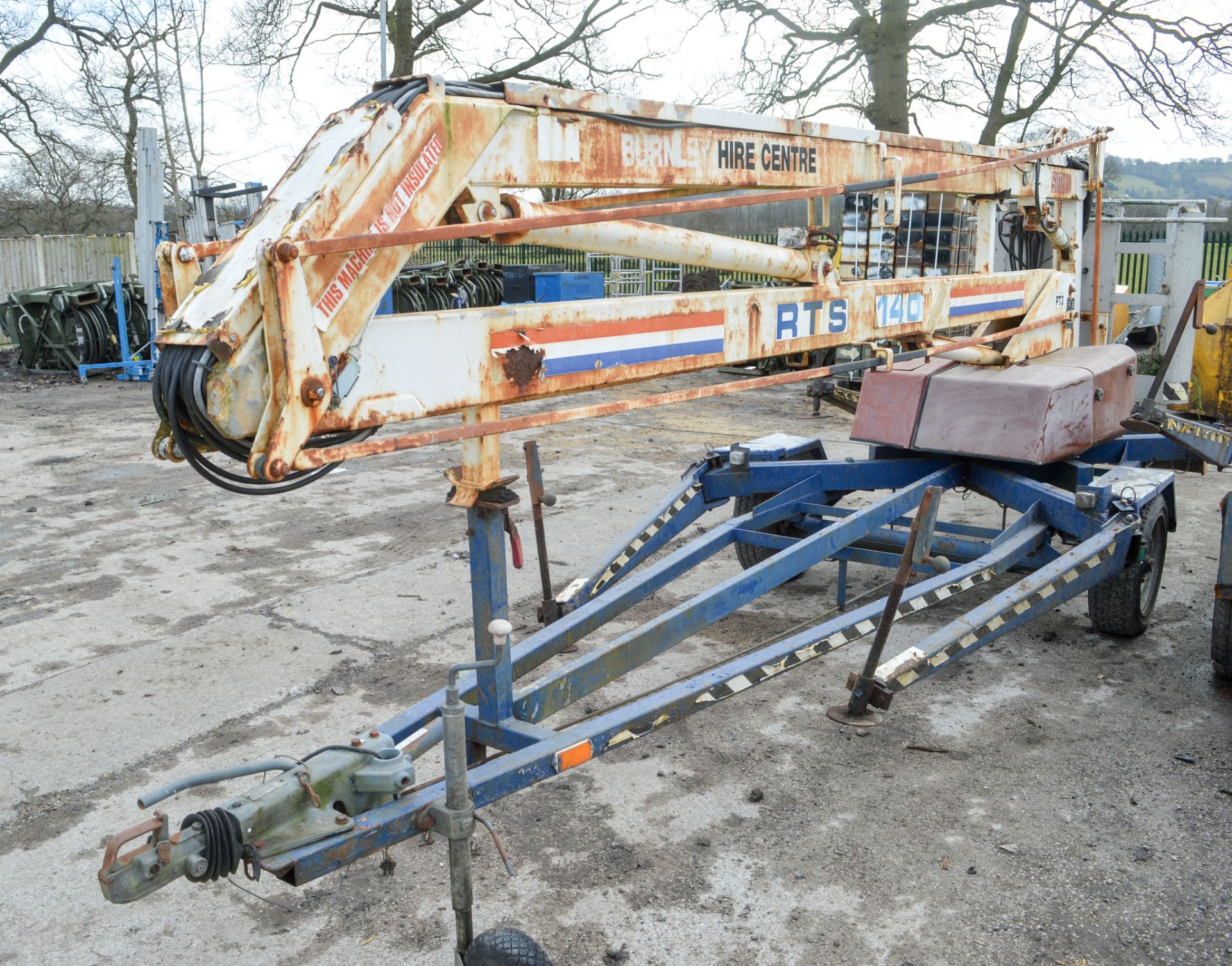 Simon RTS 140 14 metre fast tow mobile articulated boom access platform ...