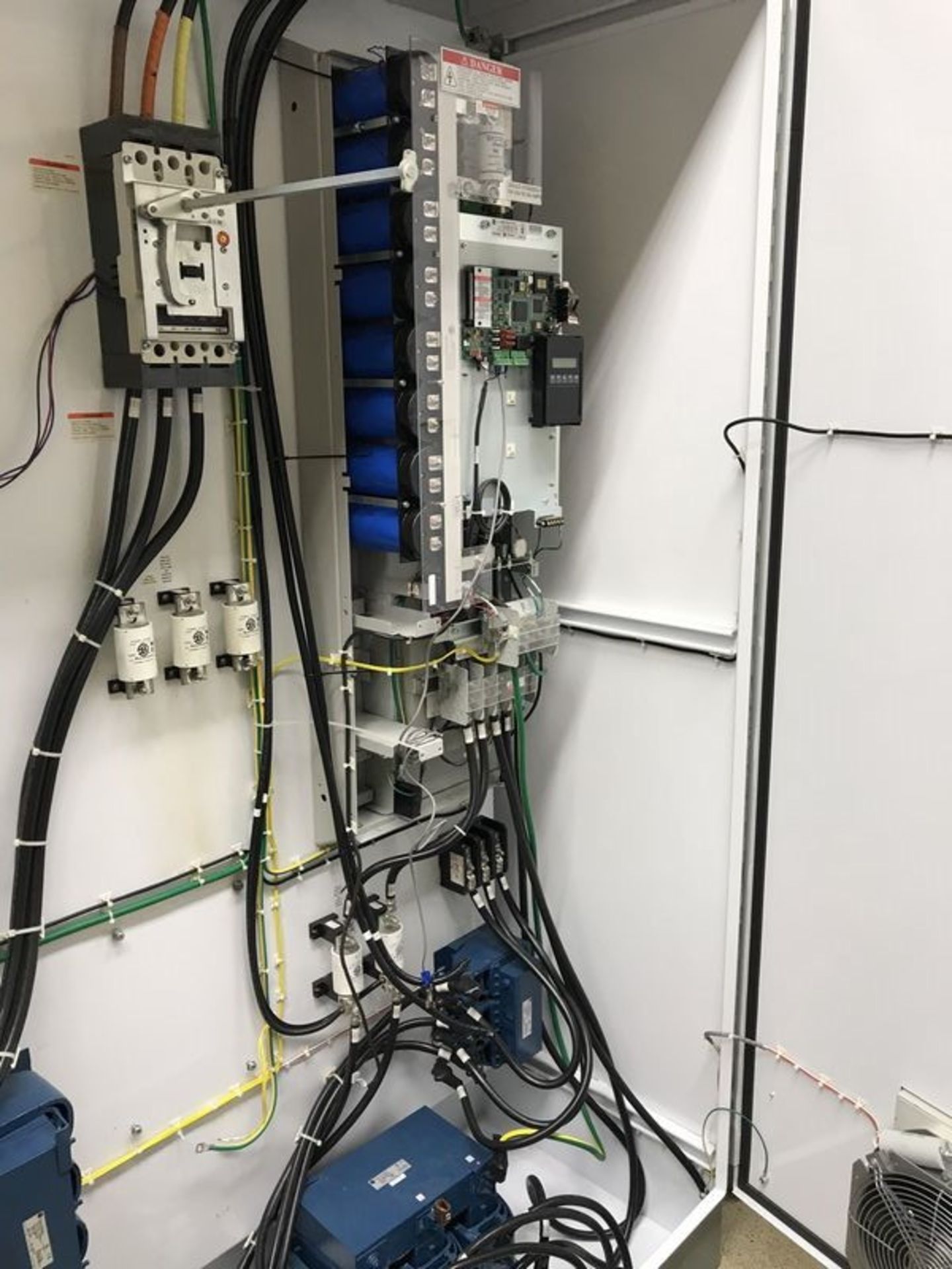 Allen-Bradley PowerFlex755 Variable Frequency Drive, AC Drive with ...