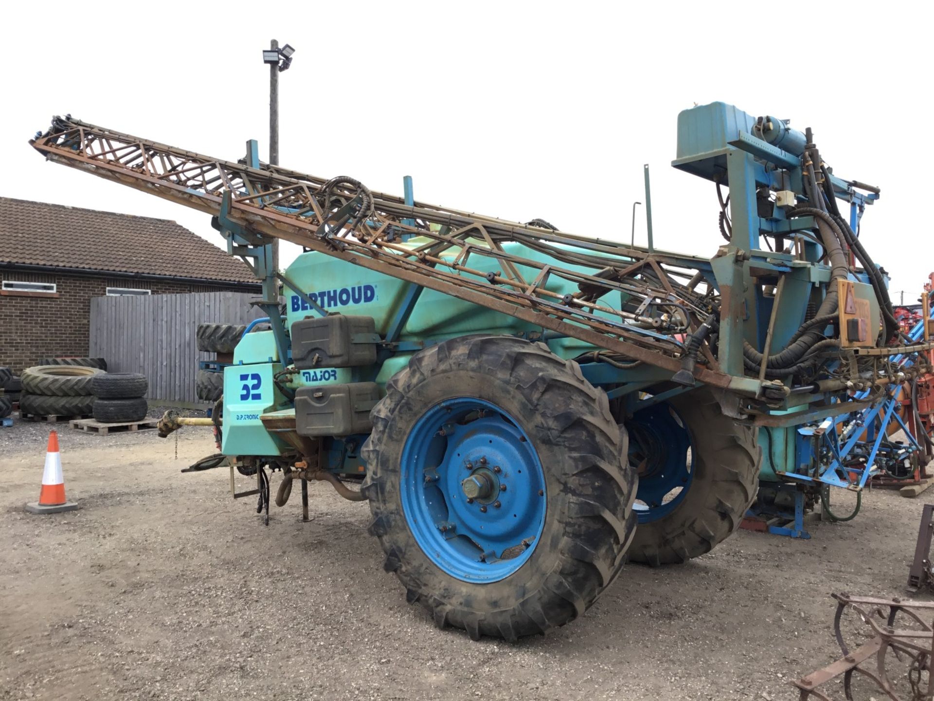 Berthoud Major 32 DP Tronic 28m trailed sprayer. Serial number 997995 ...