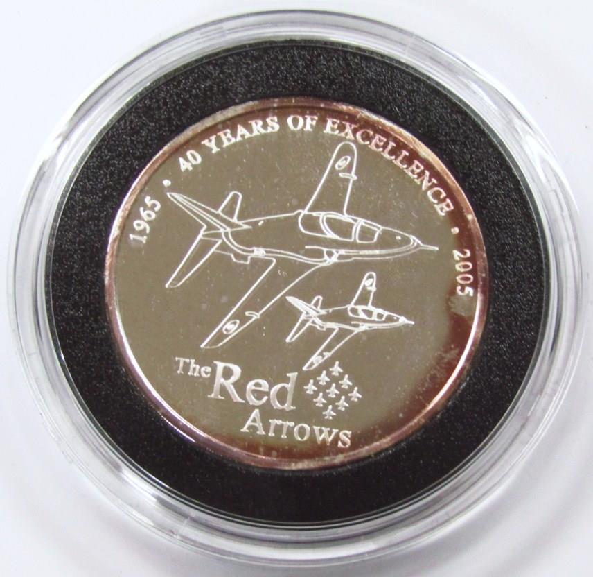 A 2005 Red Arrows commemorative silver proof medallion coin, 5cm dia ...