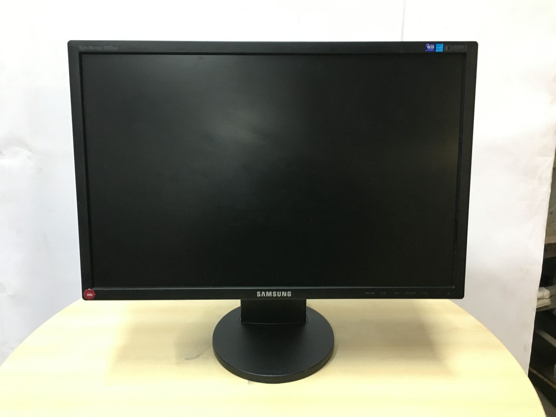 5 x Samsung Sync Master 2243BW LCD Monitors Model: 2243BW 22"LCD Screen ...