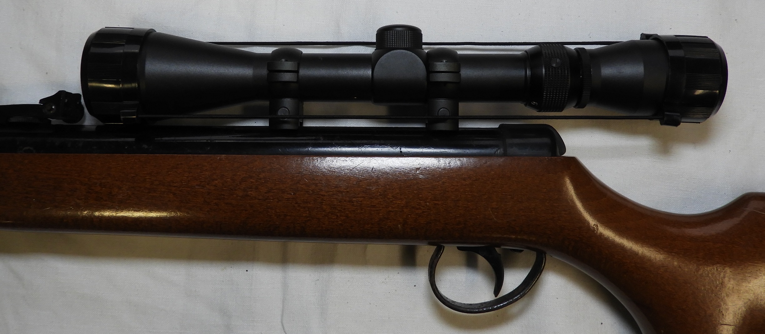 BSA METEOR AIR RIFLE WITH SIGHT 3-9X40