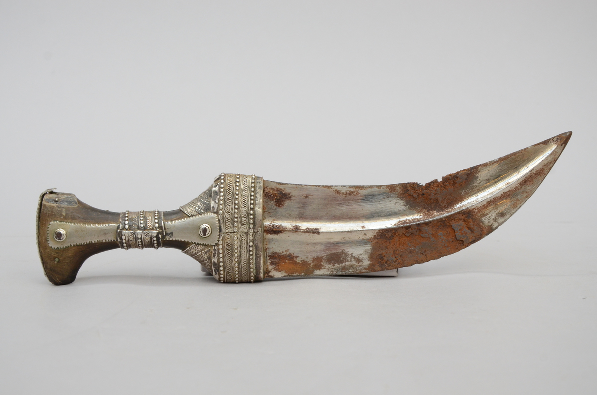 Dagger from Yemen, 'jambiya' (16x30cm)