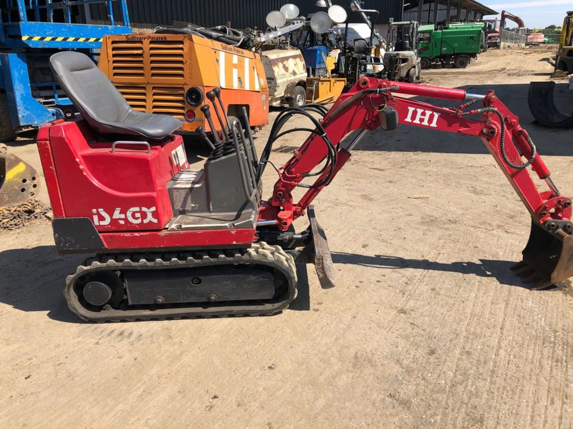 DS - IHI IS-4GX 0.8 TON MICRO DIGGER / TRACKED MINI EXCAVATOR *PLUS VAT ...