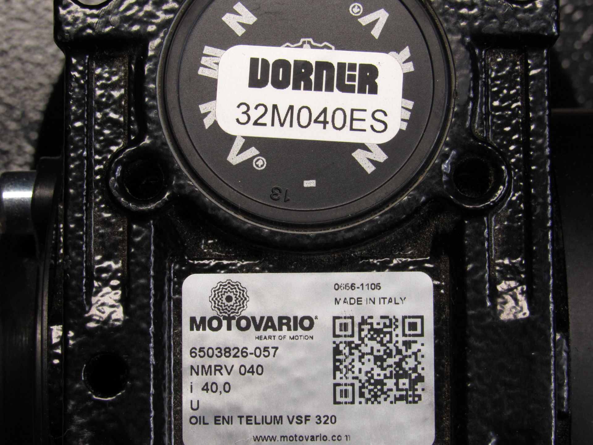 MOTOVARIO T71-B4 MOTOR W/ DORNER 32M040ES MOTOVARIO 6503826-057 GEAR DRIVE