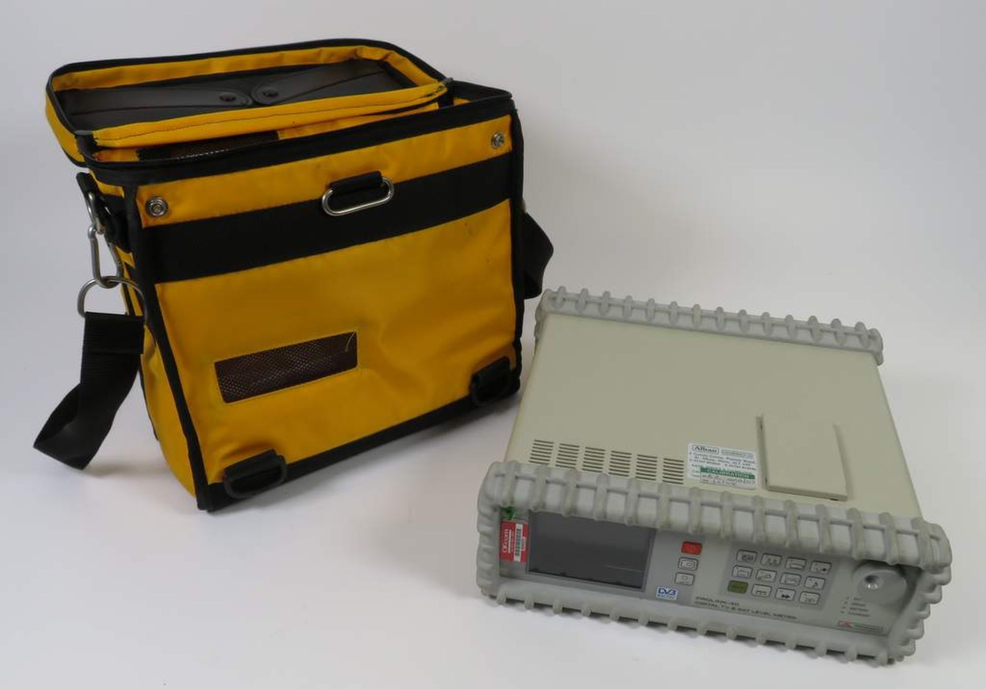 Promax Prolink-3+ Analogue & DVB-T TV and Satellite Signal Level Meter ...